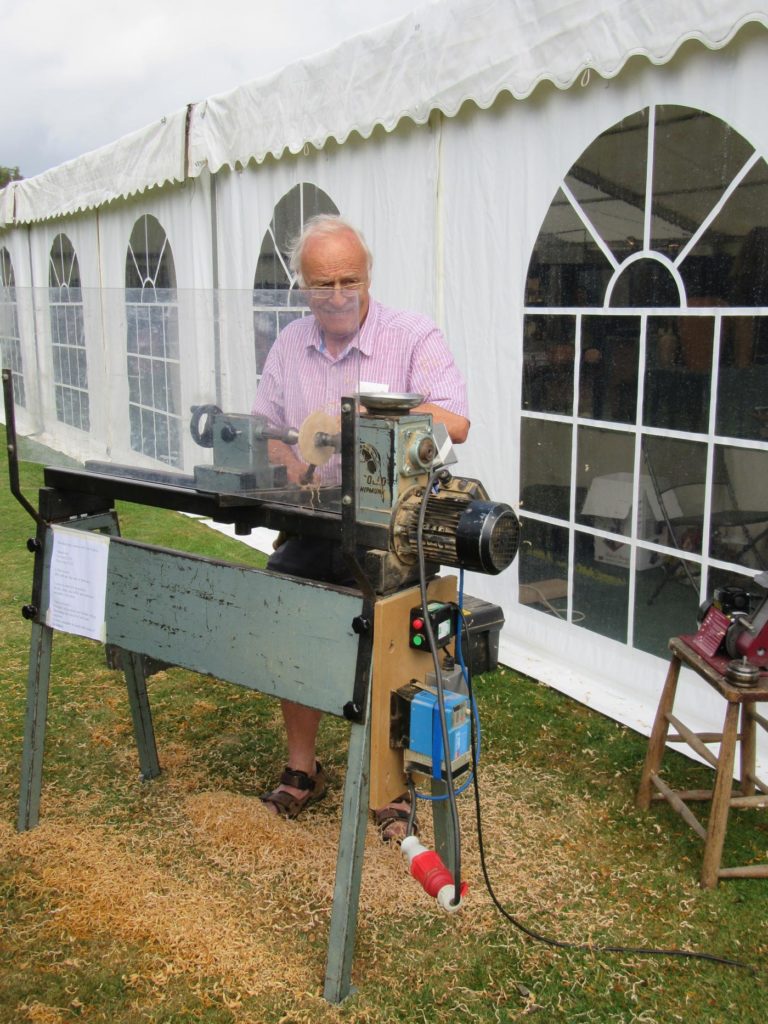 PASHLEY-MANOR-GARDENS-Wood-turning-demonstration-by-Tom-Pockley-by-Kate ...
